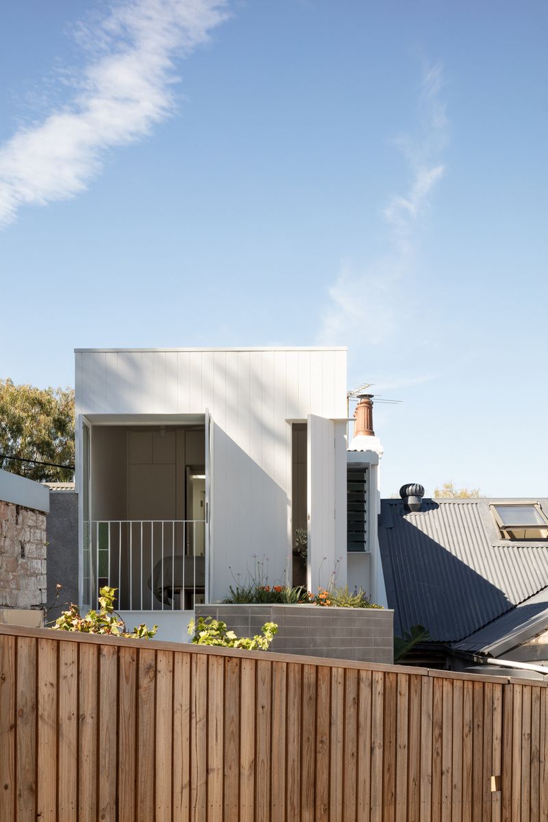 This home proves there's nothing pokey about small footprint living