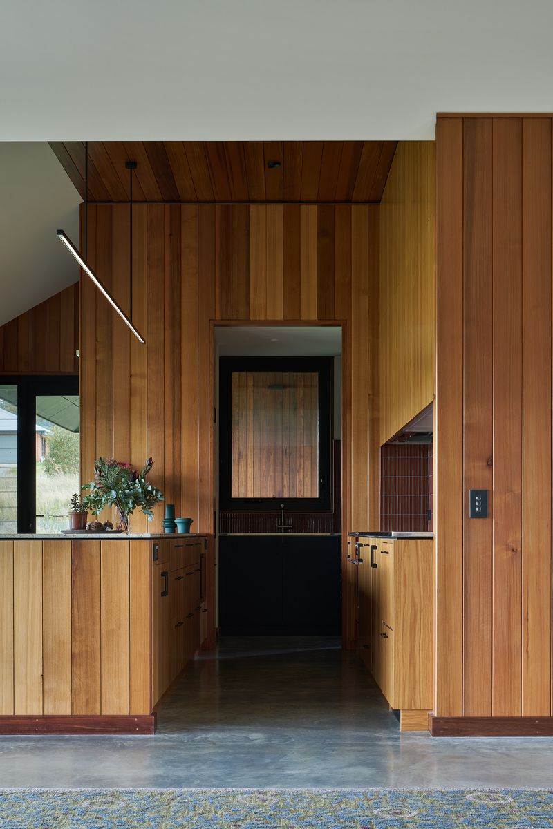 A House in the Dry is adapted to Australia's climate and landscape