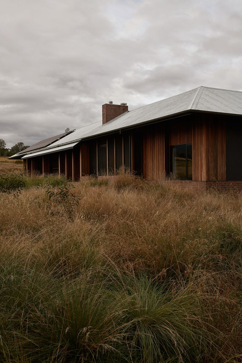 A House in the Dry is adapted to Australia's climate and landscape