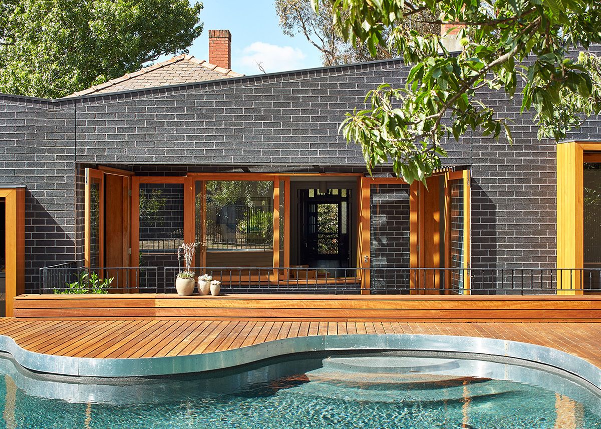 House Rosebank's Generous New Living Areas Compliment a Grand Old Edwardian