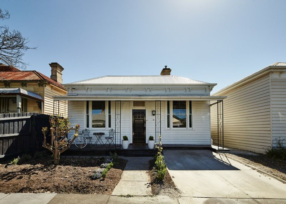 Inside Out House: Bringing the Outside In and the Inside, Out