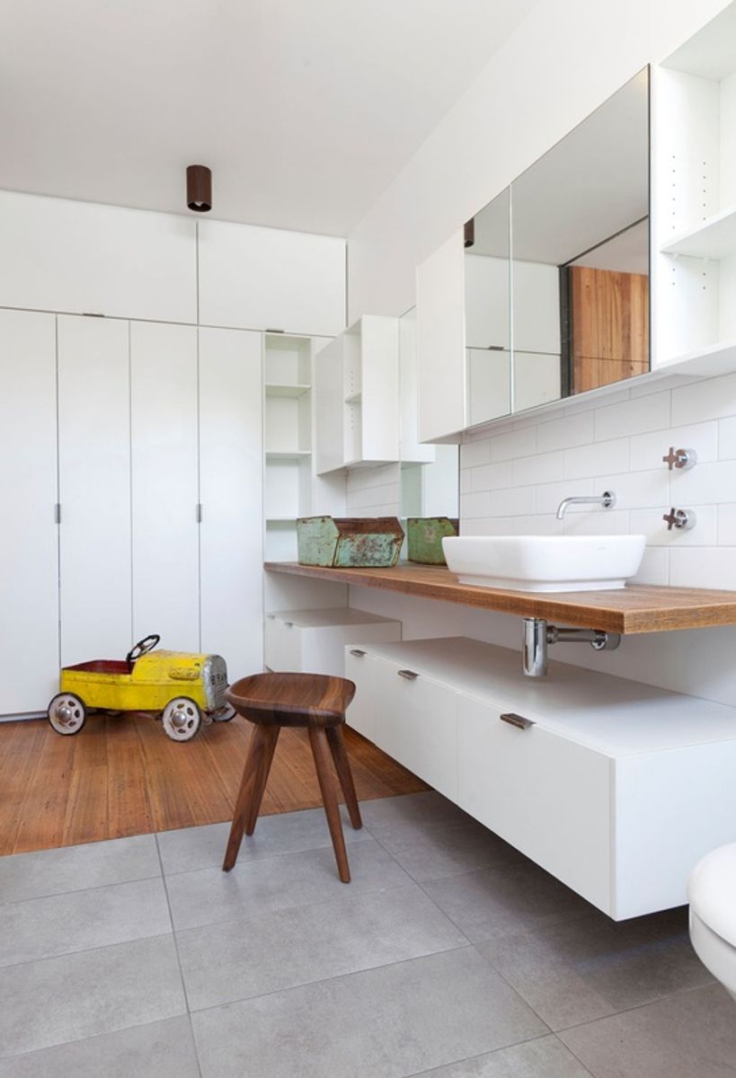 Jack and Jill House: No Crowns Were Broken in the Making of This House