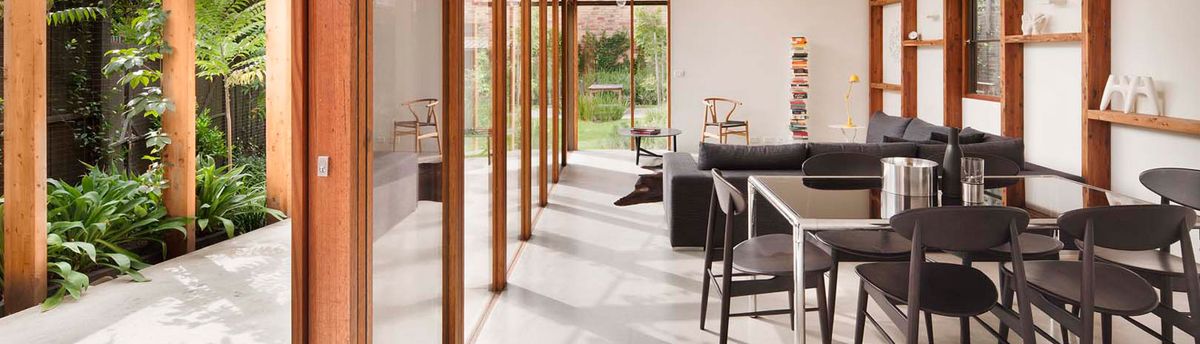 Jack's House: A House Bursting at the Seams Gets a New Timber 'Gusset