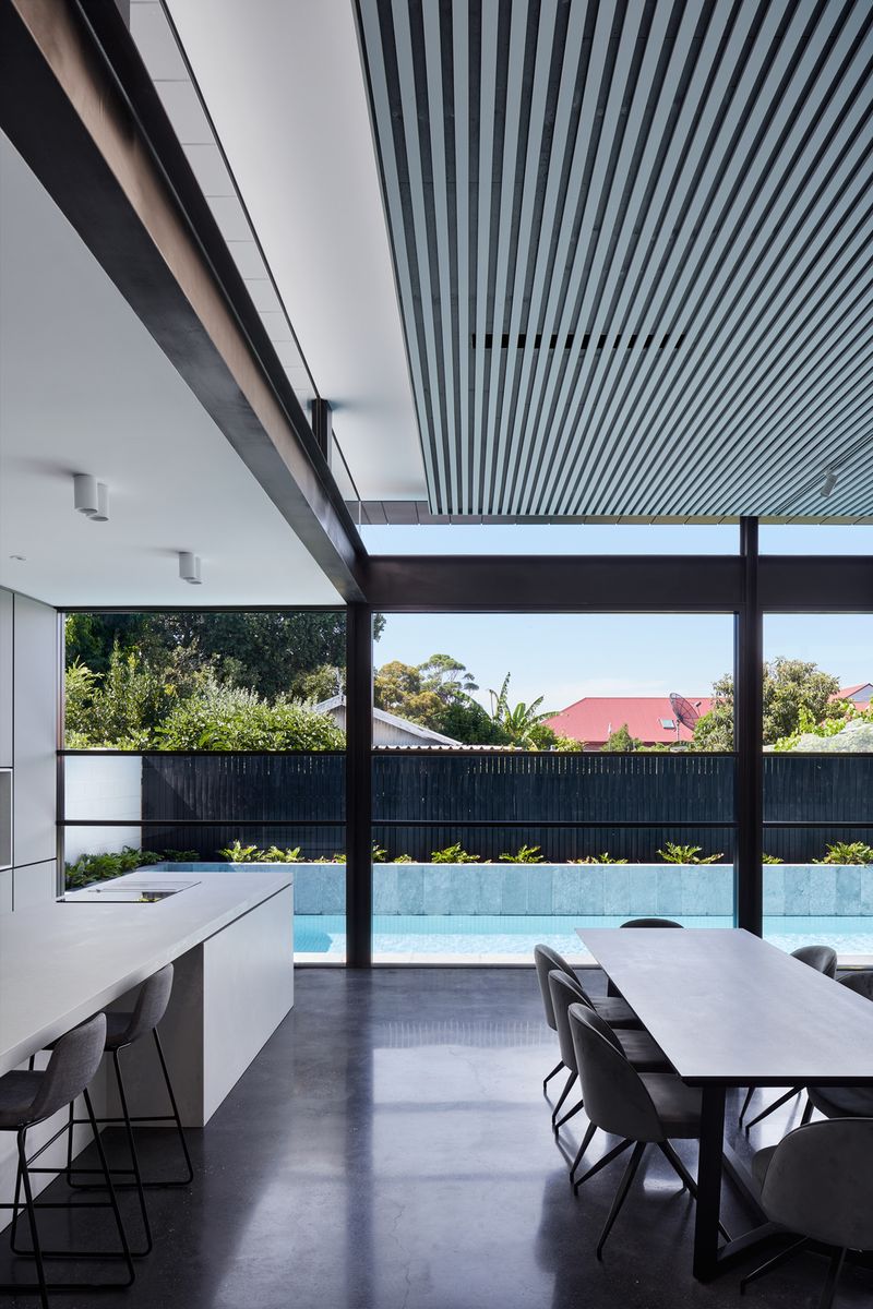A Modern Pavilion Is the Perfect Complement to This Heritage Home