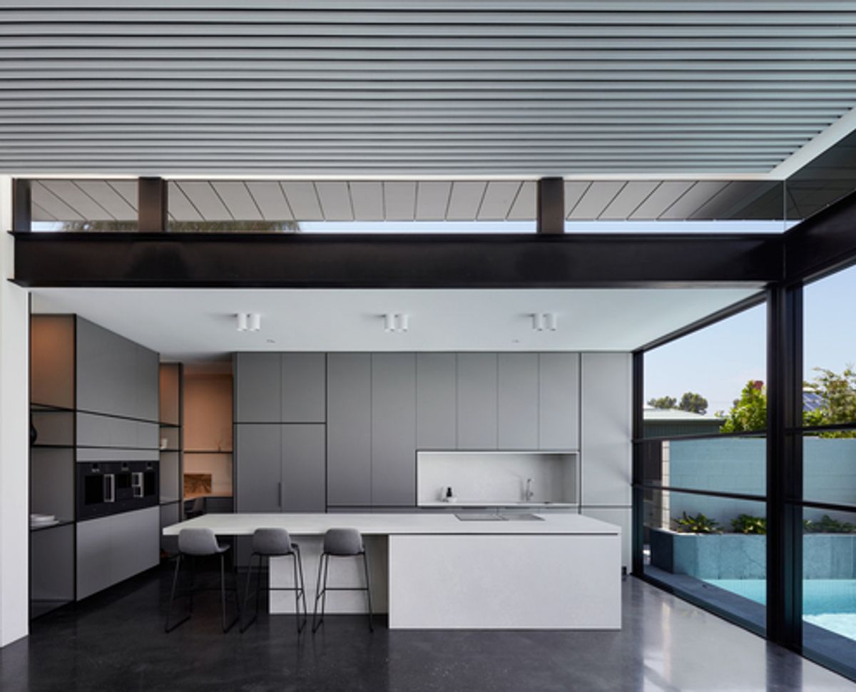 A Modern Pavilion Is the Perfect Complement to This Heritage Home