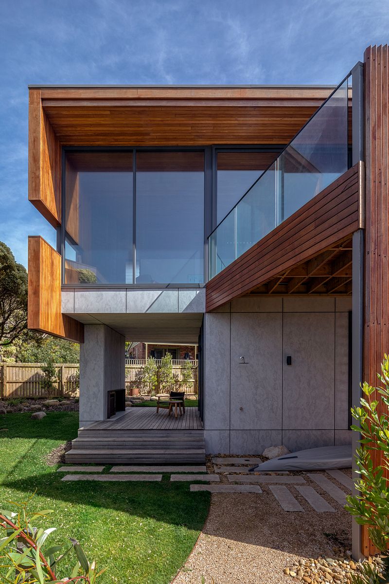 What would a marine lovers’ house on a coastal reserve look like?