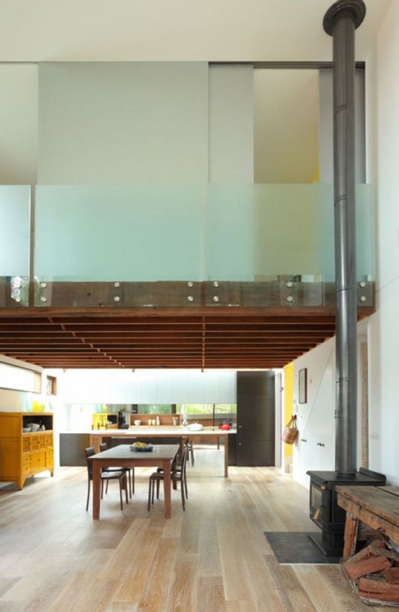 Orange Grove House Makes the Most of a Compact Sub-Divided Site