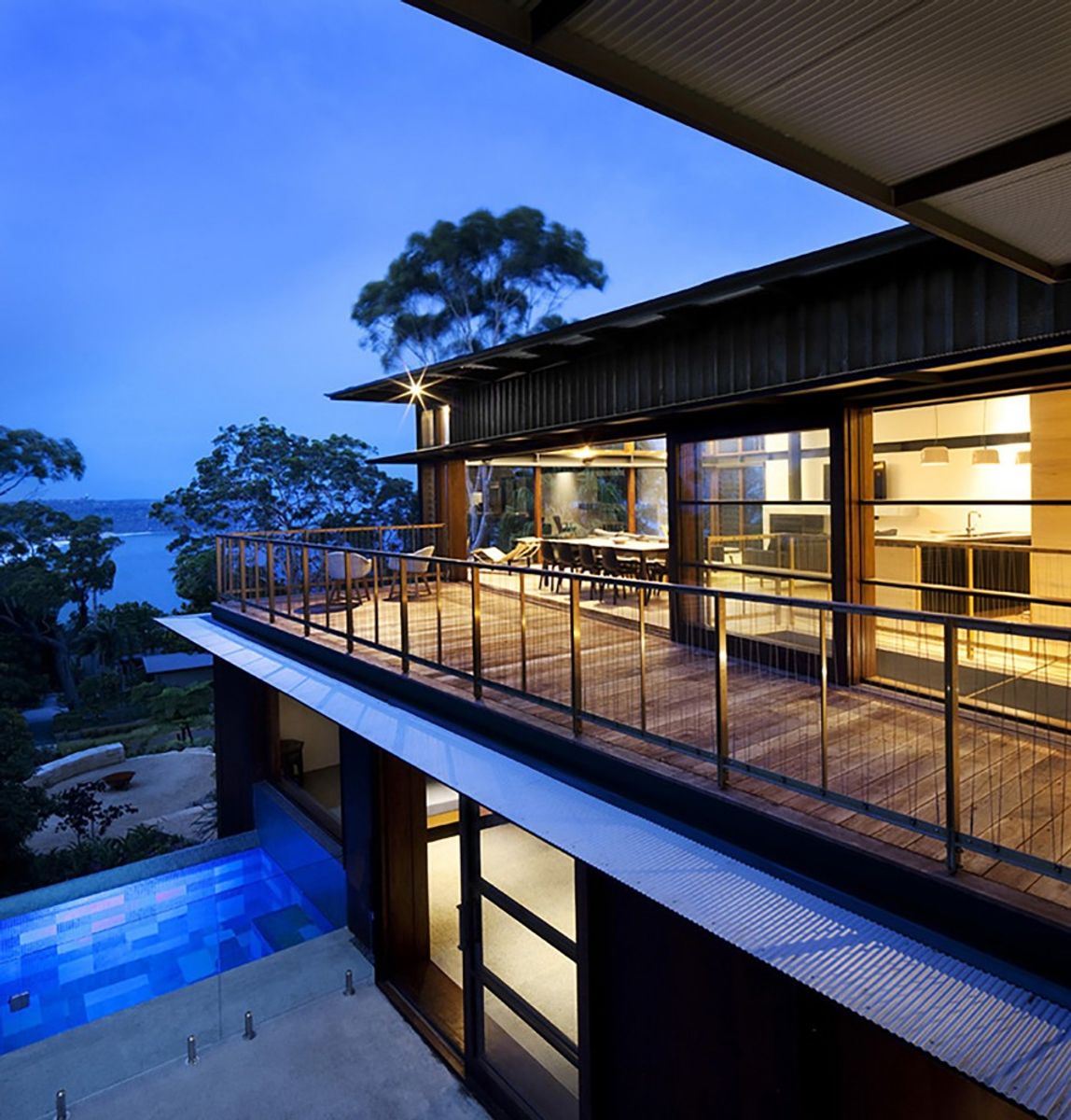 Pacific House Uses Burnt Timber and Rusting Steel to Dramatic Effect
