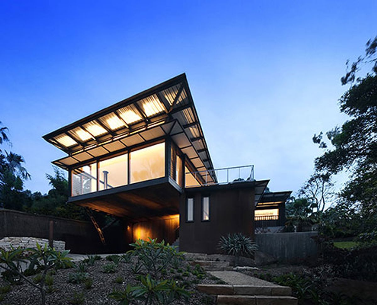 Pacific House Uses Burnt Timber and Rusting Steel to Dramatic Effect