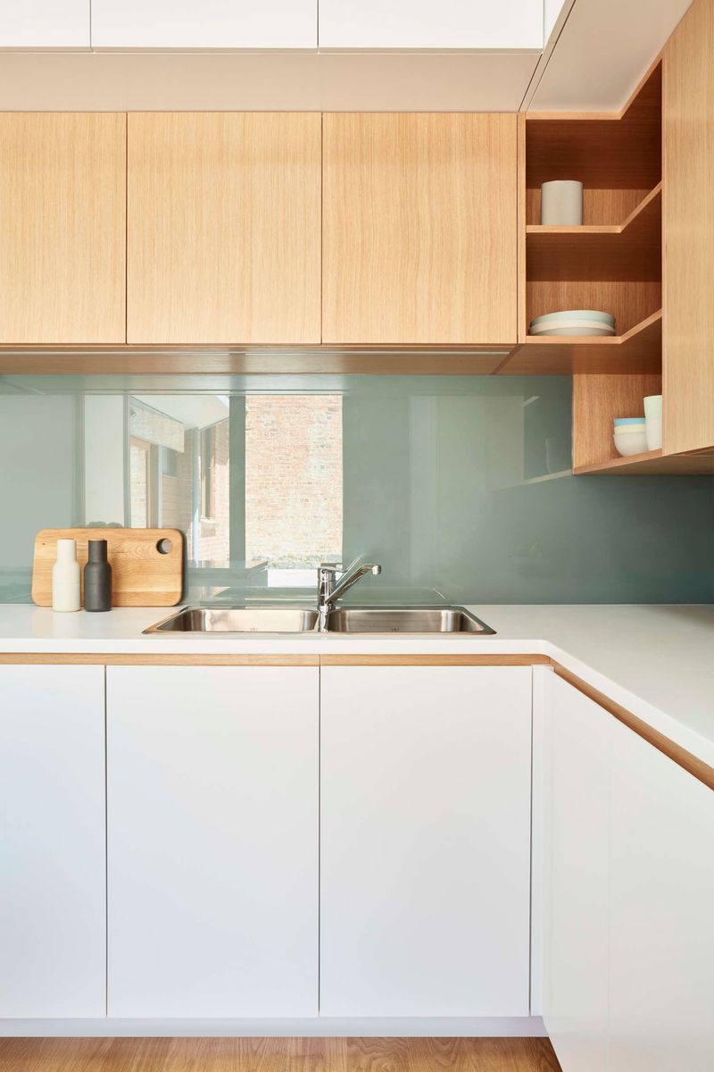 Glazed Atrium Dining Room Links and Lights This Heritage Home