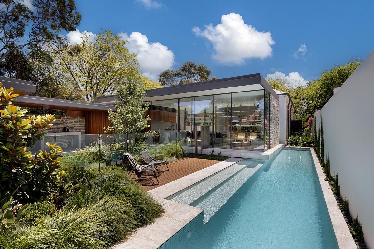 Transforming a 1890s cottage into a modern entertainer’s dream