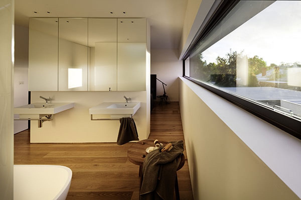 Peter Miglis House: A Renovation of Light, Space and Air