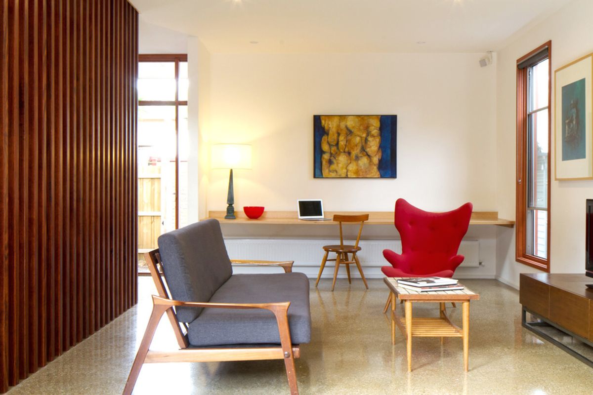 A Prefab Detached Studio in Hawthorn Adds Limitless Flexibility