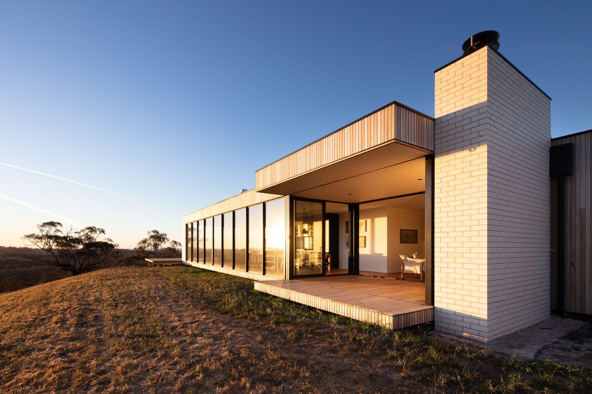 New Modular Home: If You've Got It (An Incredible View), Flaunt It!