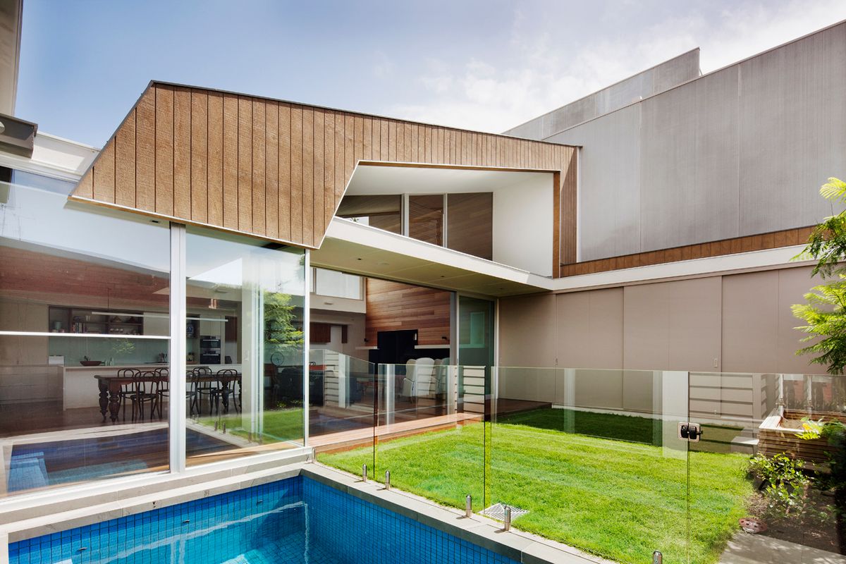 Richmond House Strips Back the Original and Reinterprets the Lean-to