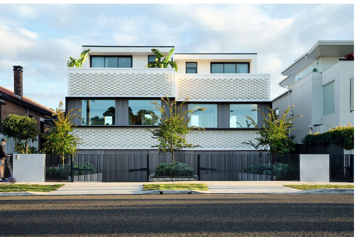 Rodd Point Twins: A Federation-Inspired Masterpiece