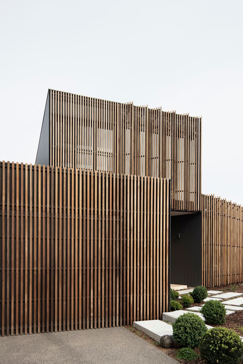 Real-life Seachange Gives Retirees a Chance to Create a New Lifestyle