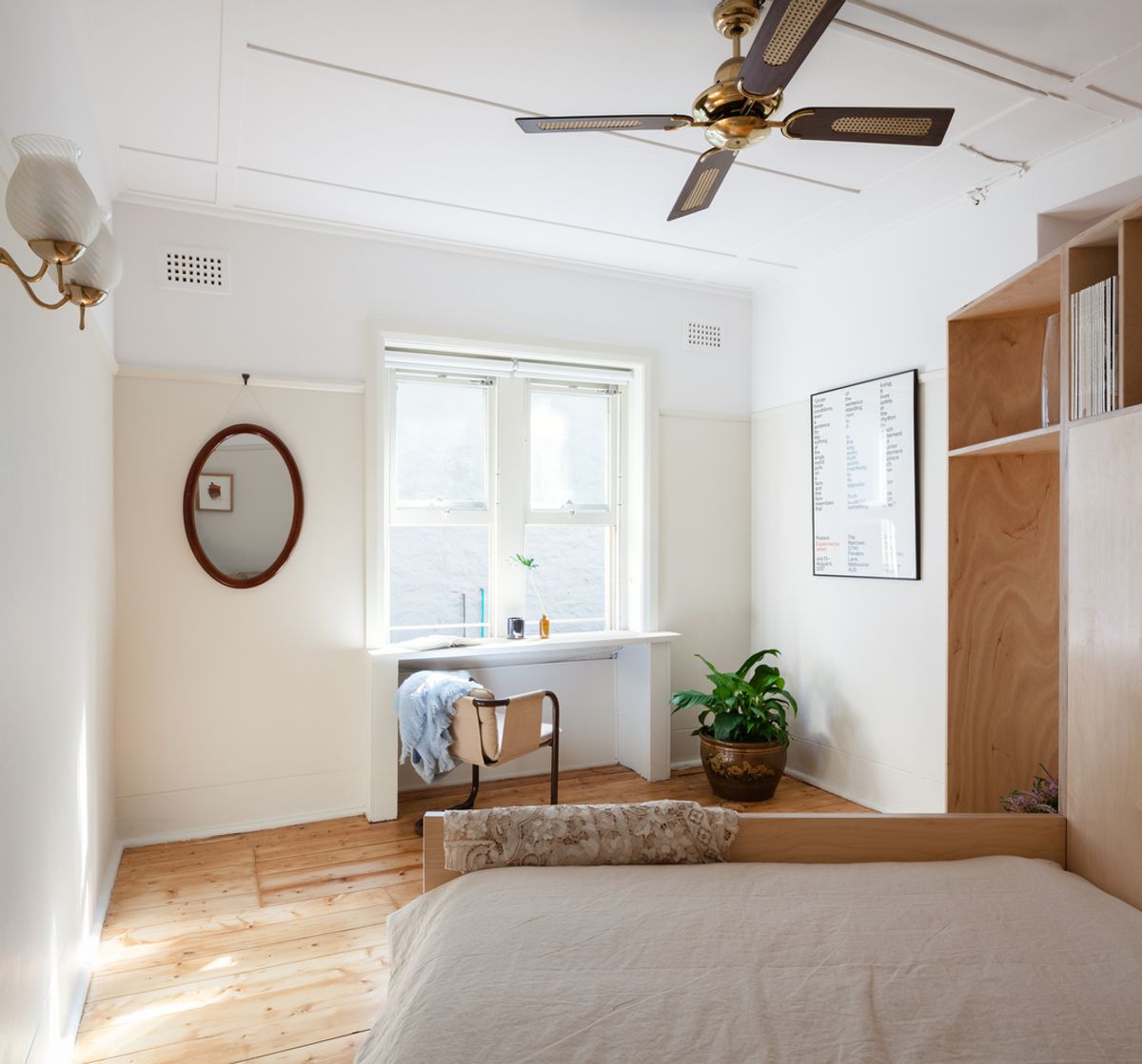 A Bold, Curvaceous Joinery Unit Completely Transforms this Apartment