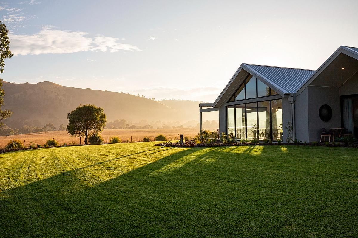 Vaulted Ceilings and Rural Views: A 1960s Bungalow Reimagined