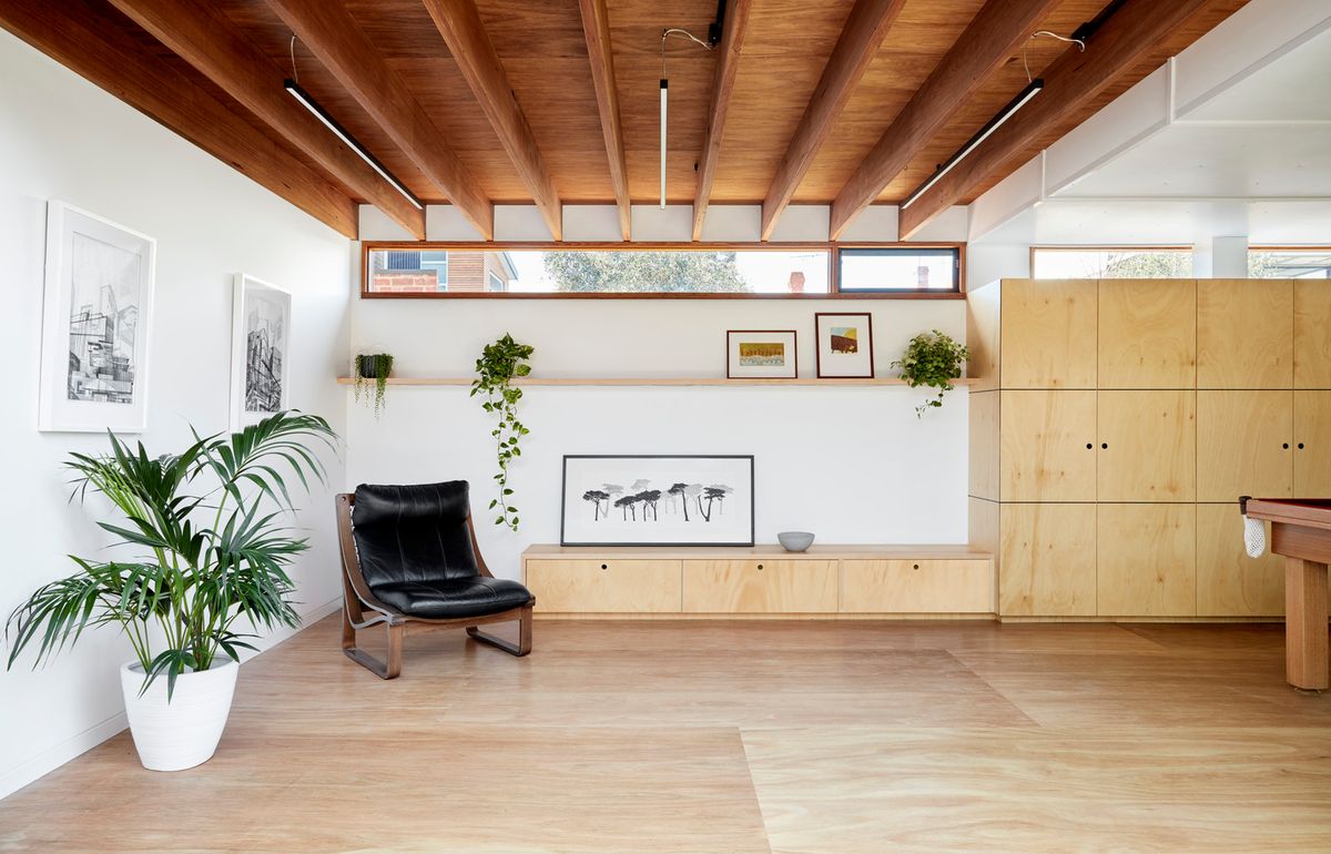 A Flexible, Multi-purpose Studio That Requires Very Little Land