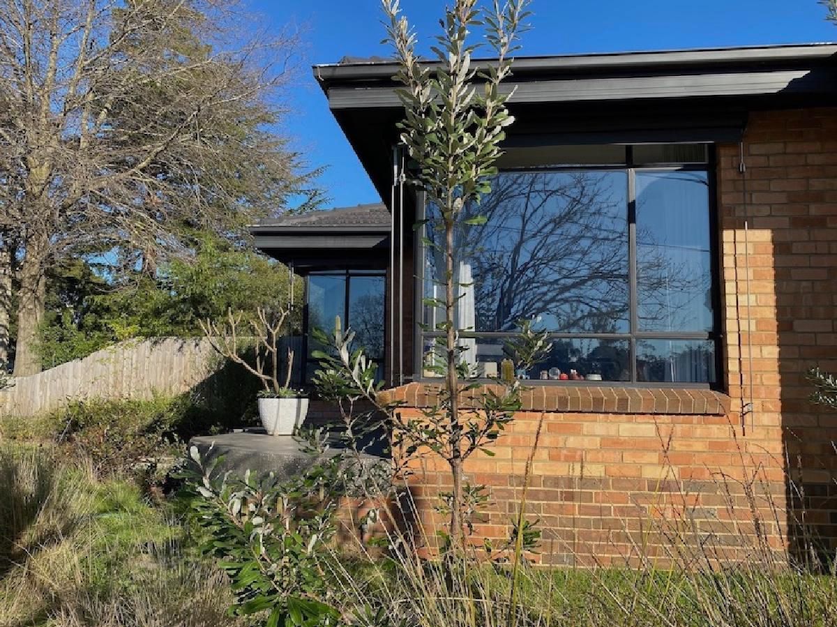 Transforming a 1950s home into a modern marvel in Melbourne