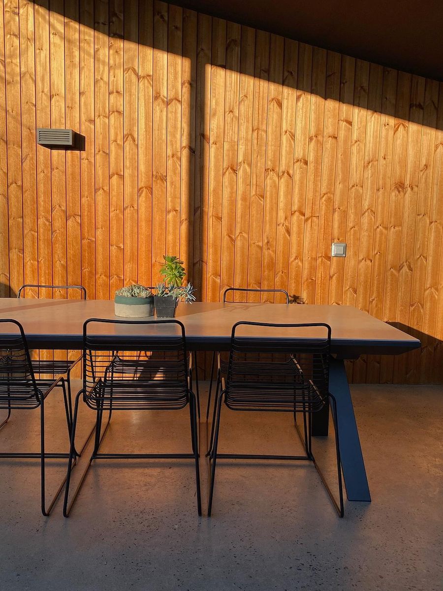 Transforming a 1950s home into a modern marvel in Melbourne