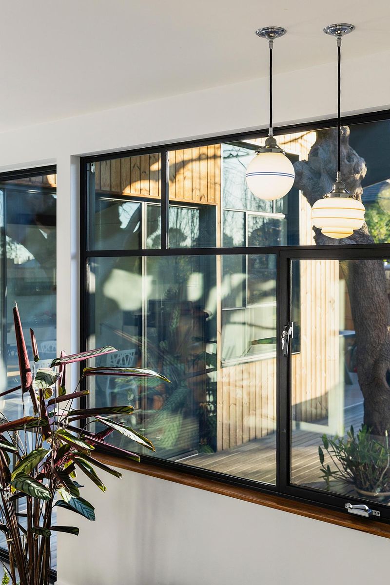 Transforming a 1950s home into a modern marvel in Melbourne