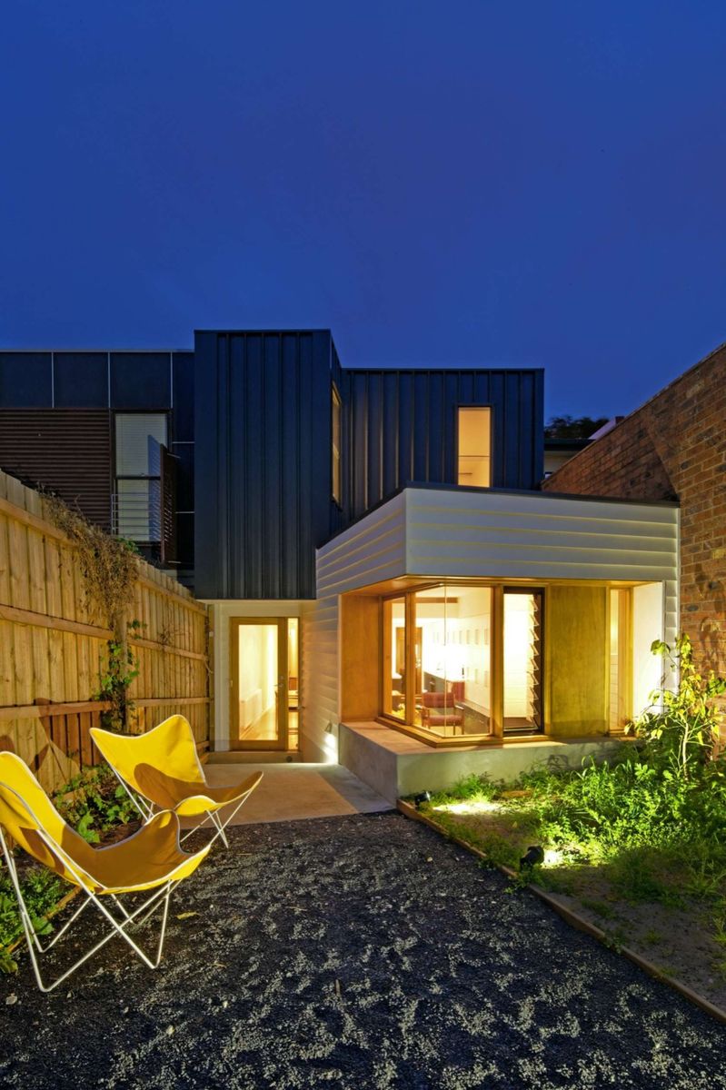 Tang House: Terrace Renovation Takes Advantage of Every Nook and Cranny