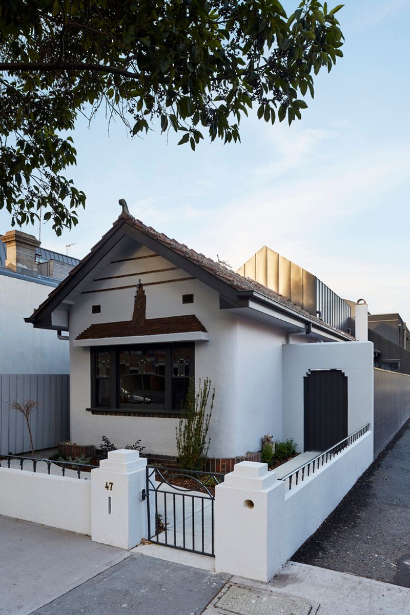 A 'Shadow' of This Heritage Home Shows Us How You Extend Respectfully