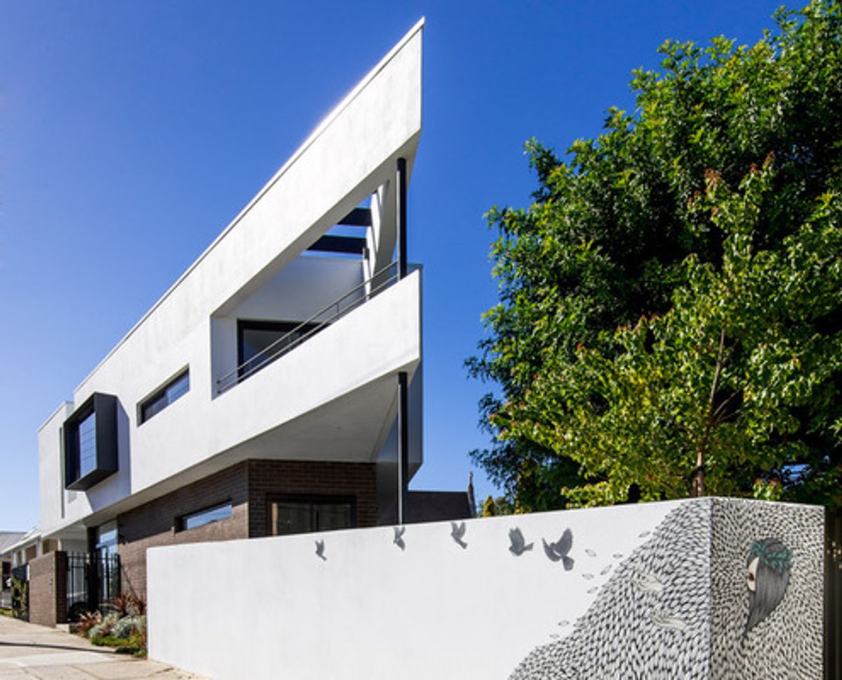 Triangle House Proves Odd-shaped Blocks Deserve Love, Too