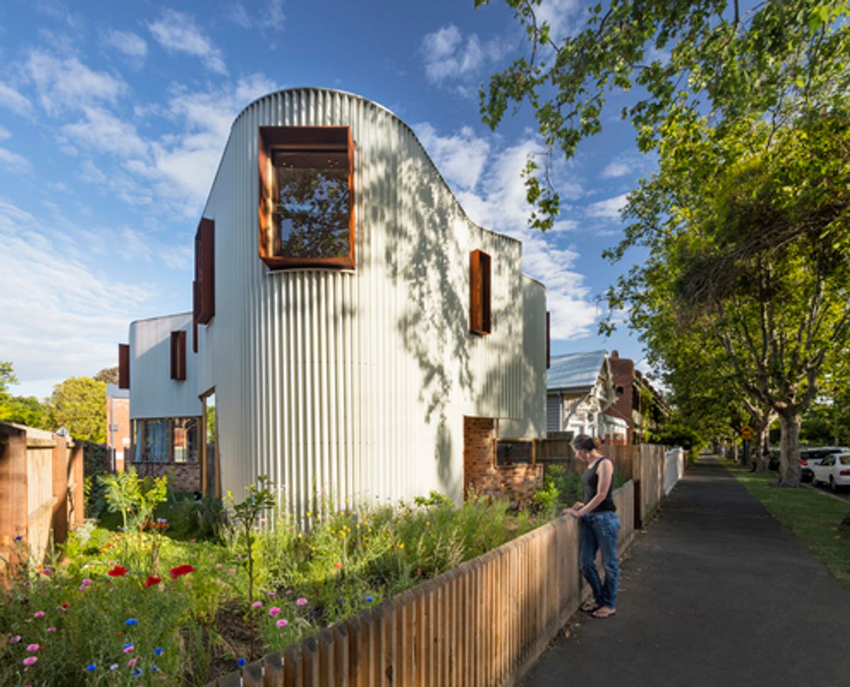 This is How You Deal With an Unusual Triangular Site...