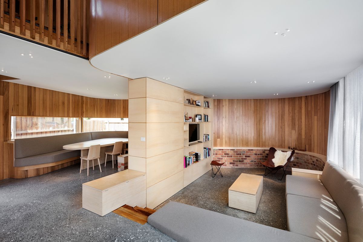 This is How You Deal With an Unusual Triangular Site...