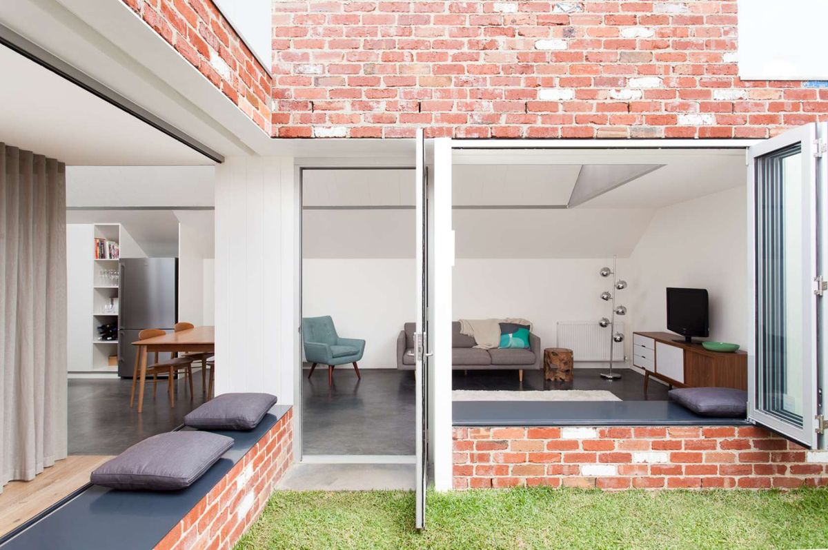 Turnaround House: Like a Sunflower, This House Grows to Face the Sun