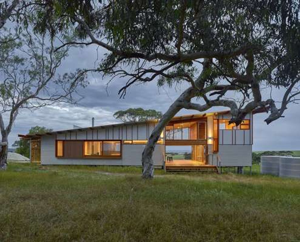 Australian Retreat Designed to Encourage a Laid-back Lifestyle