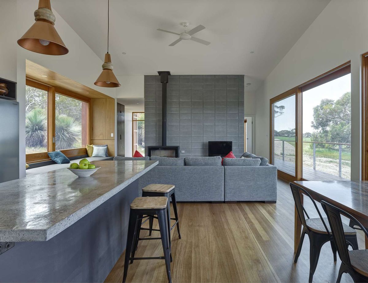 Australian Retreat Designed to Encourage a Laid-back Lifestyle