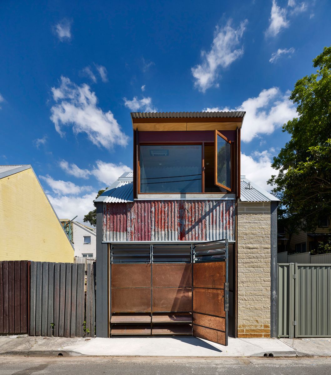 The Renovation of This Terrace Reuses Existing Materials in New Ways