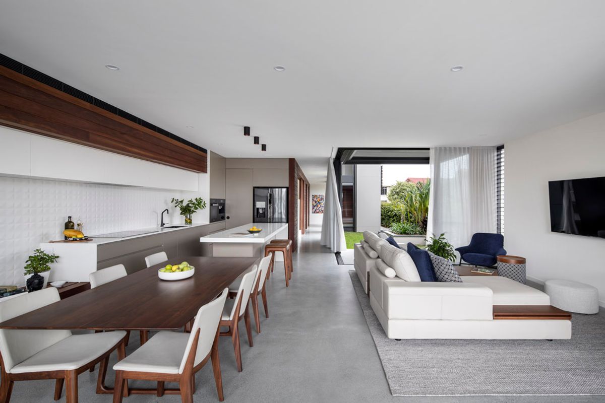 A clever duplex design takes advantage of the waterfront location...