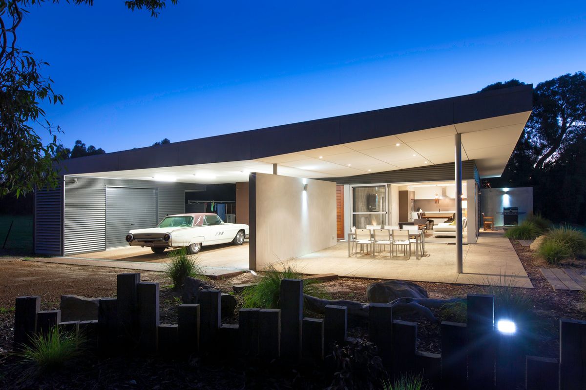 A Rural Retreat Fit for an '80s Pop Star and His Creative Family