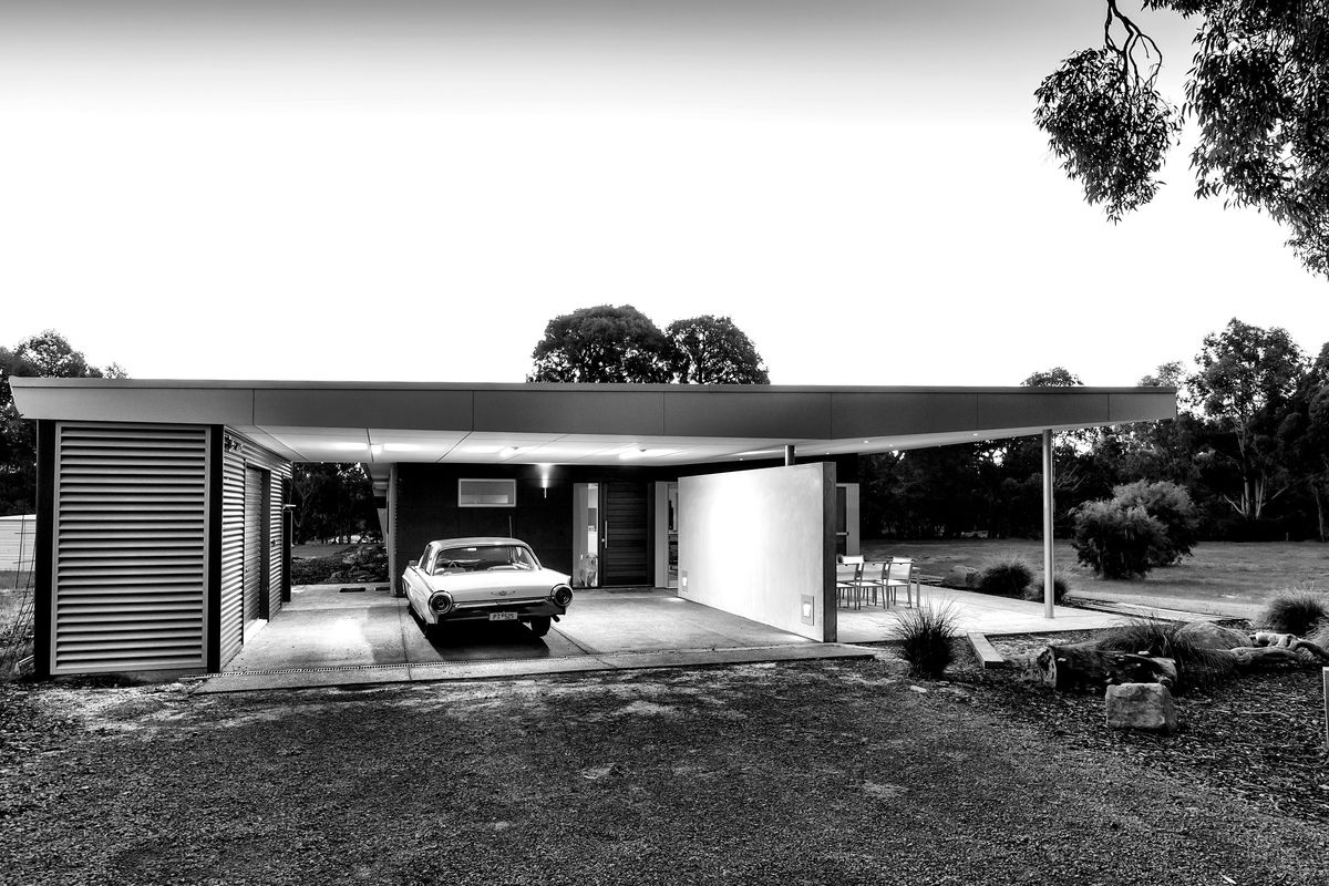 A Rural Retreat Fit for an '80s Pop Star and His Creative Family