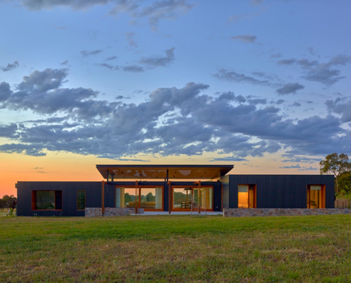 The Simple Life: House Designed for an Acreage; Robust, yet Elegant