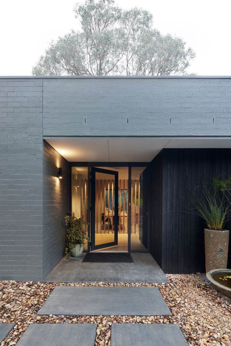 Blurring Boundaries Between Home and Landscape