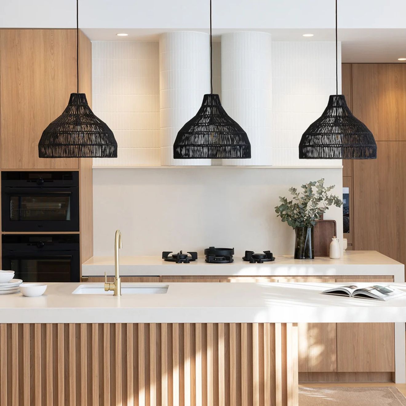 Expert Kitchen Design Tips & Must-Have Accessories for Every Home