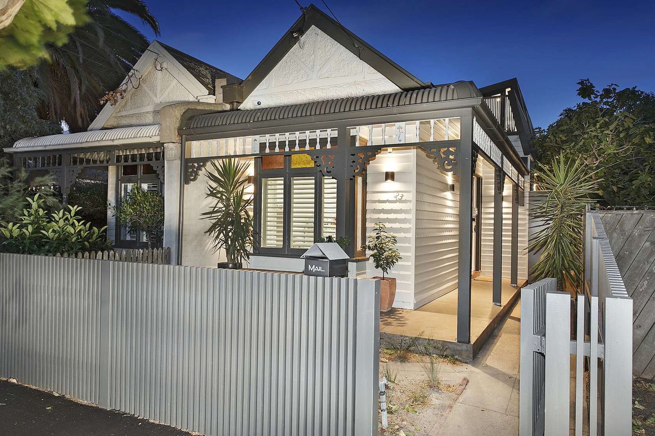 Baker Street House Maximises a Tight Site With Glass and Double Height ...