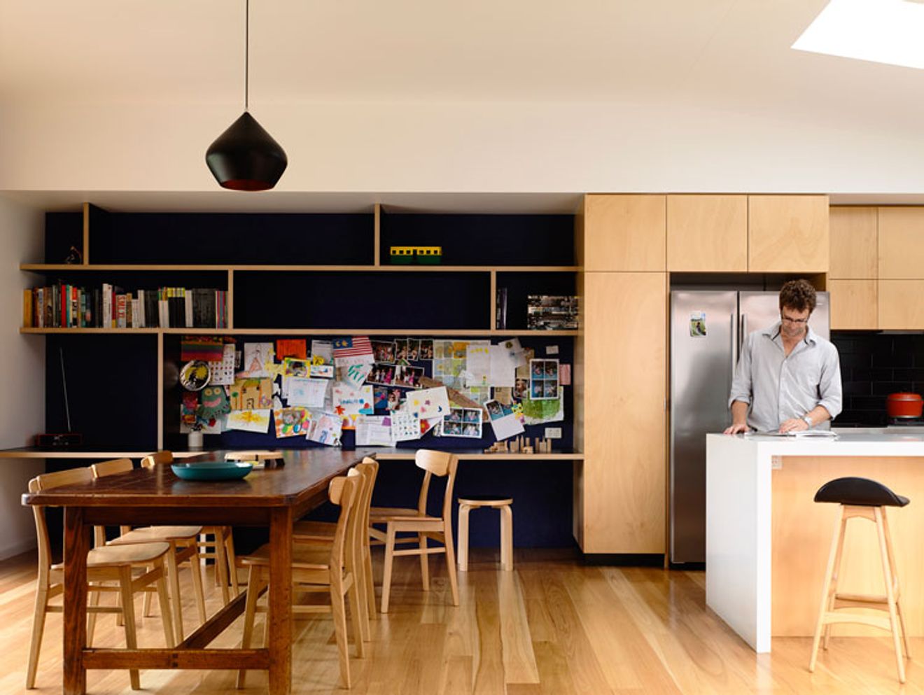 Batten and Board House: A Simple 'Box' Transforms a Weatherboard