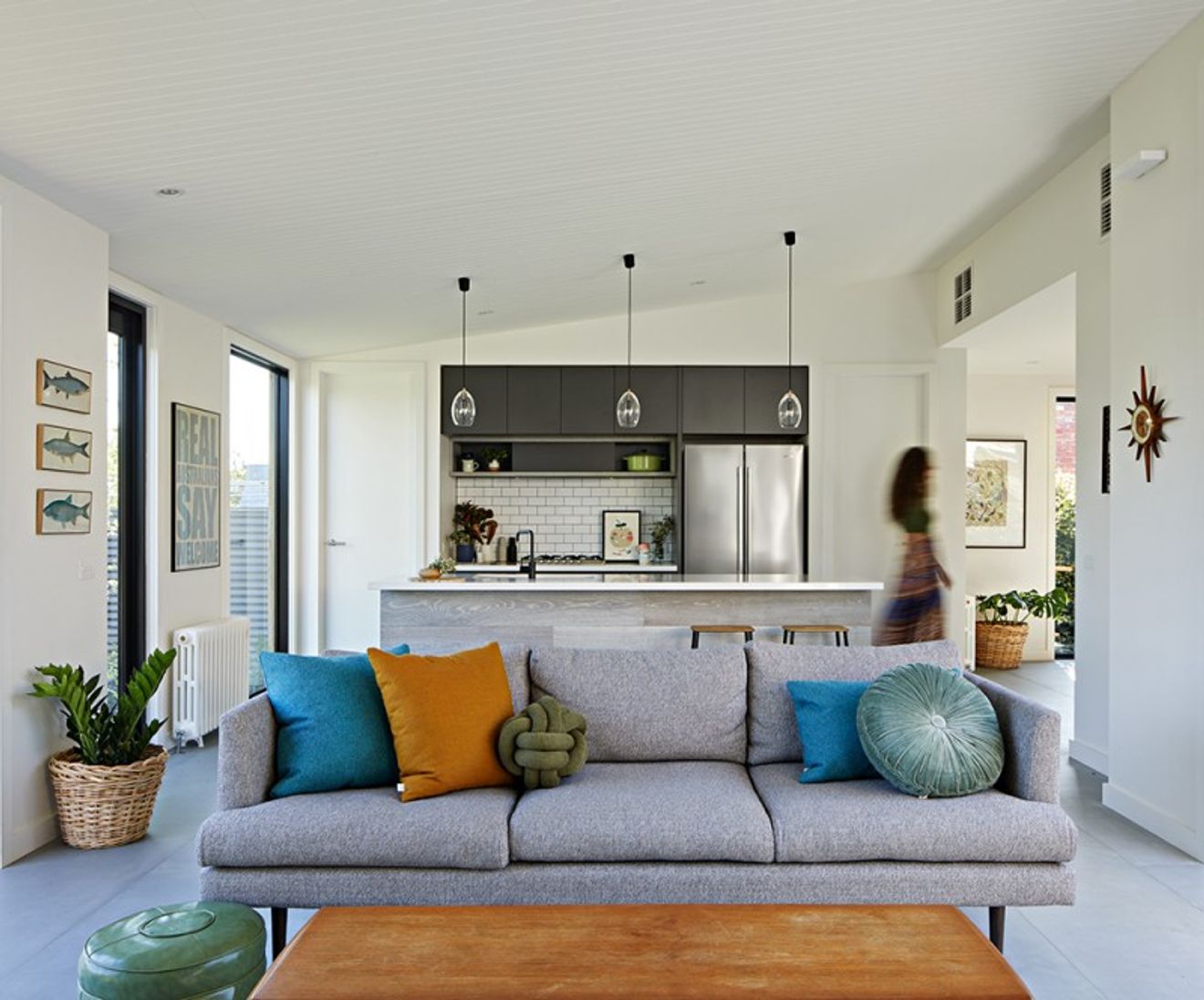 A New Living Pod Creates a Central Courtyard at This Brunswick Home