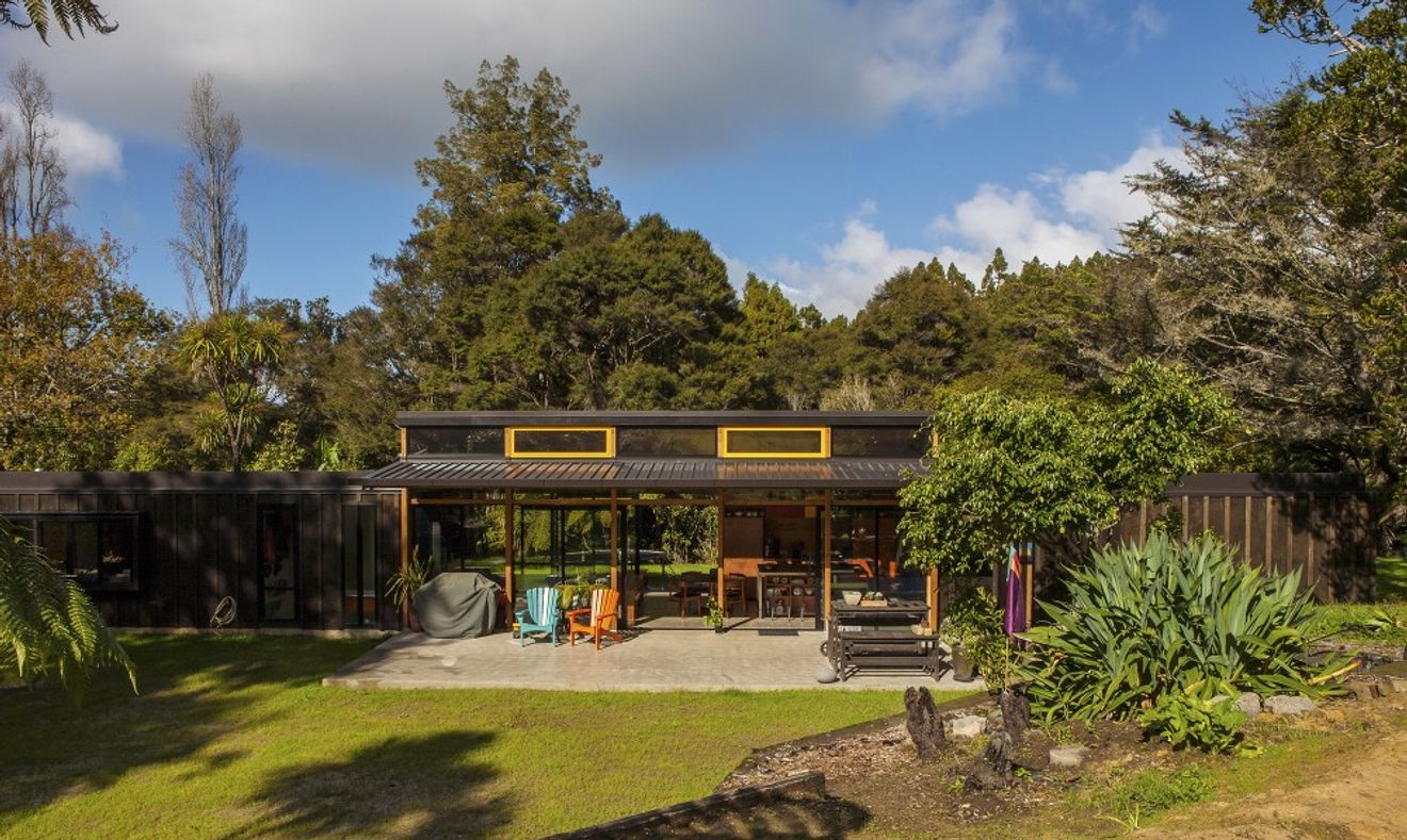 Easterbrook House Takes Design Cues From the Forms of Tents and Sheds