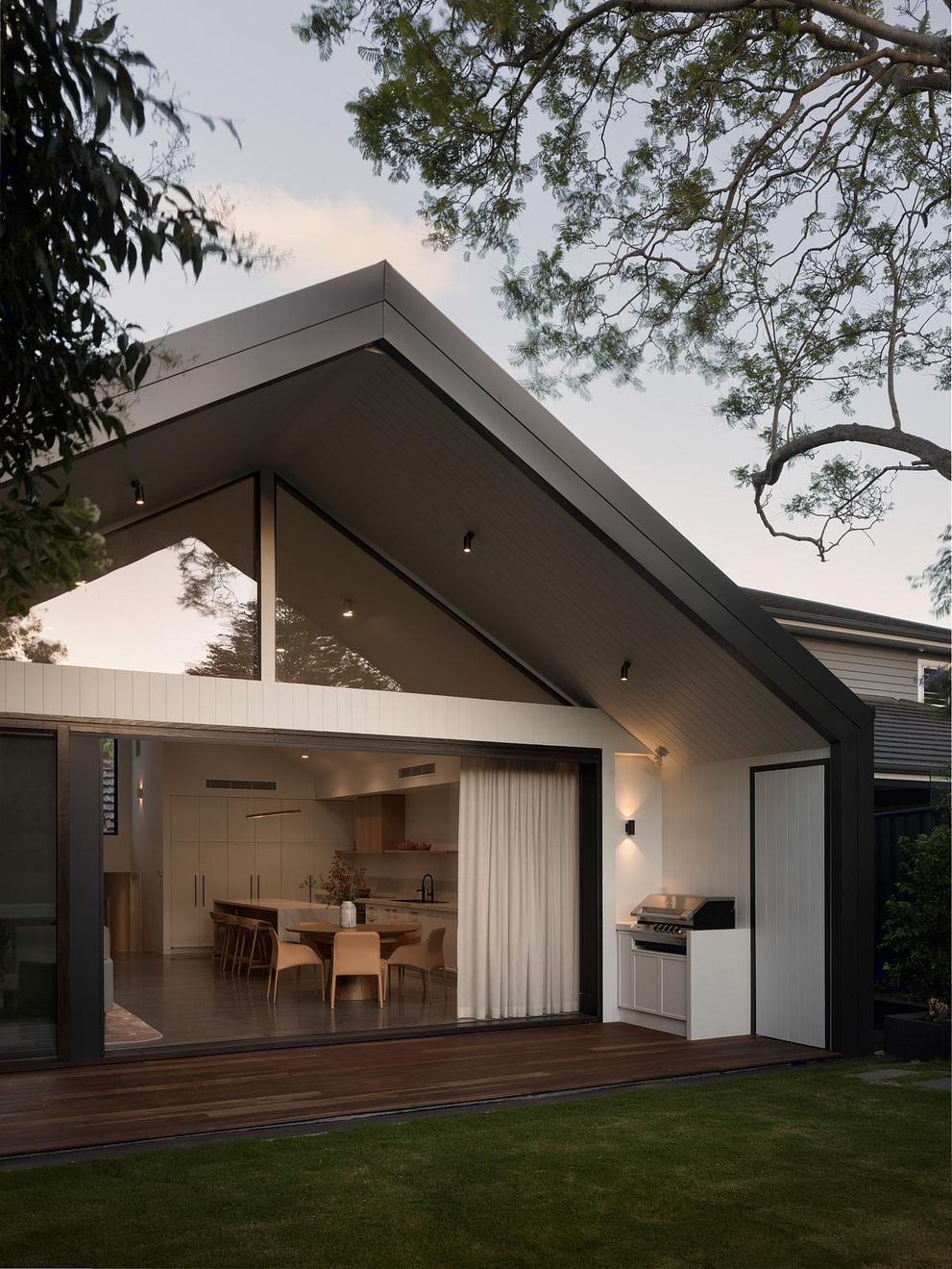 This Sydney Home Hides a Surprising Modern Secret