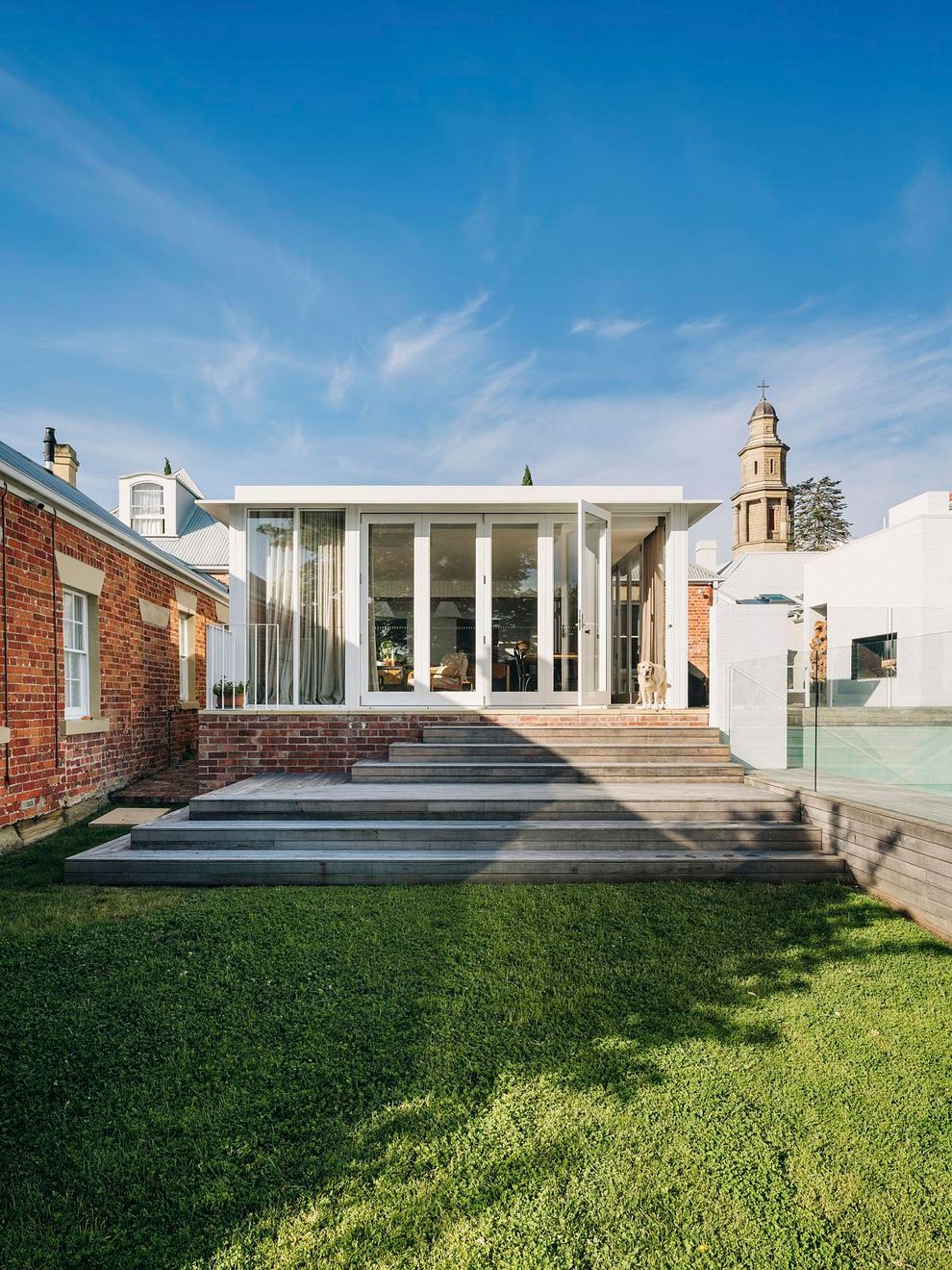Discover the clever renovation of this 19th Century heritage gem