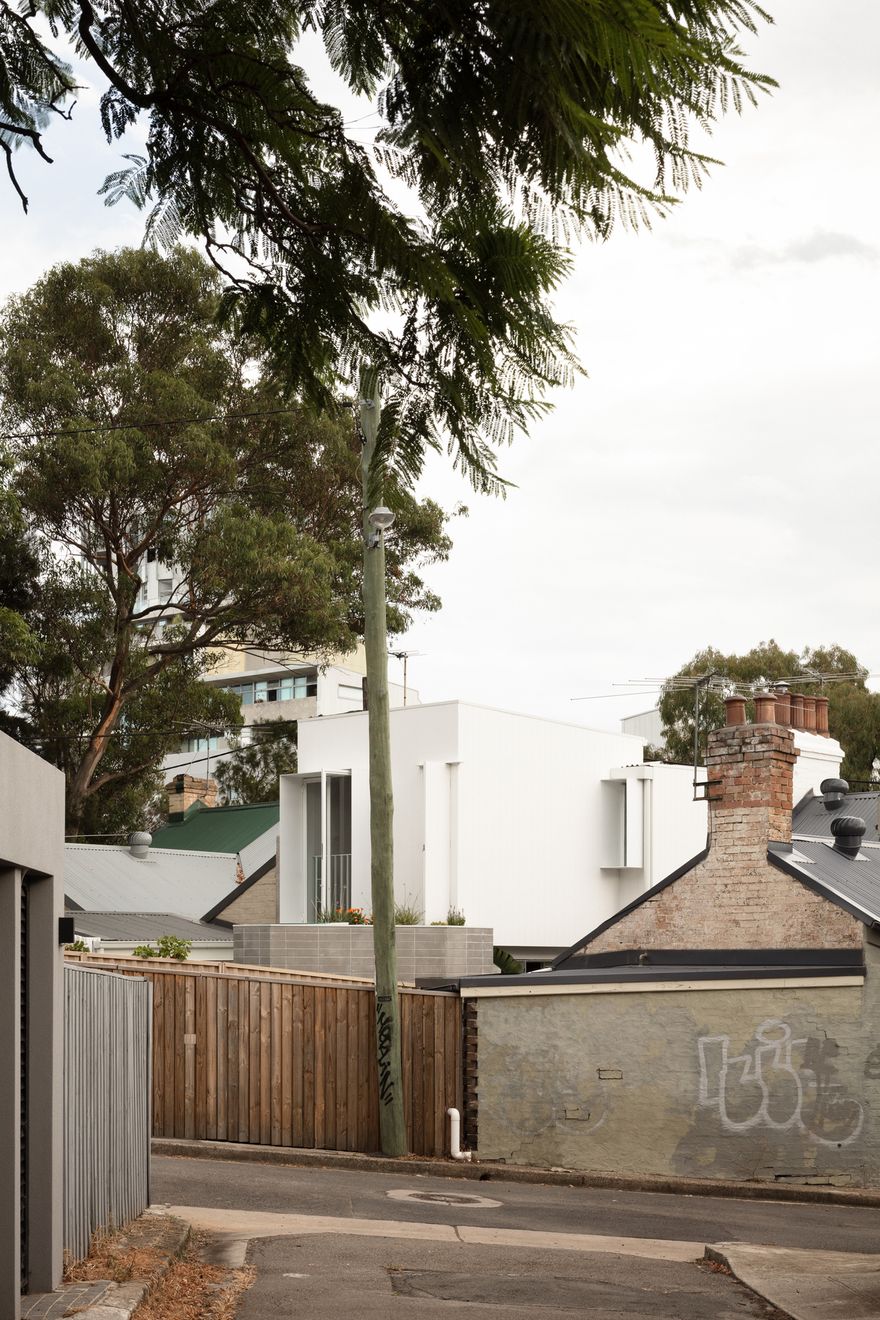 This home proves there's nothing pokey about small footprint living