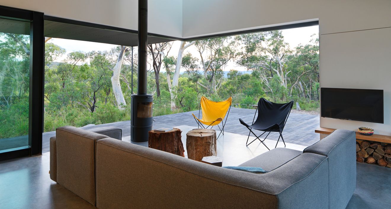 This Off-grid Home Has a Magic Location, but It Came With Challenges